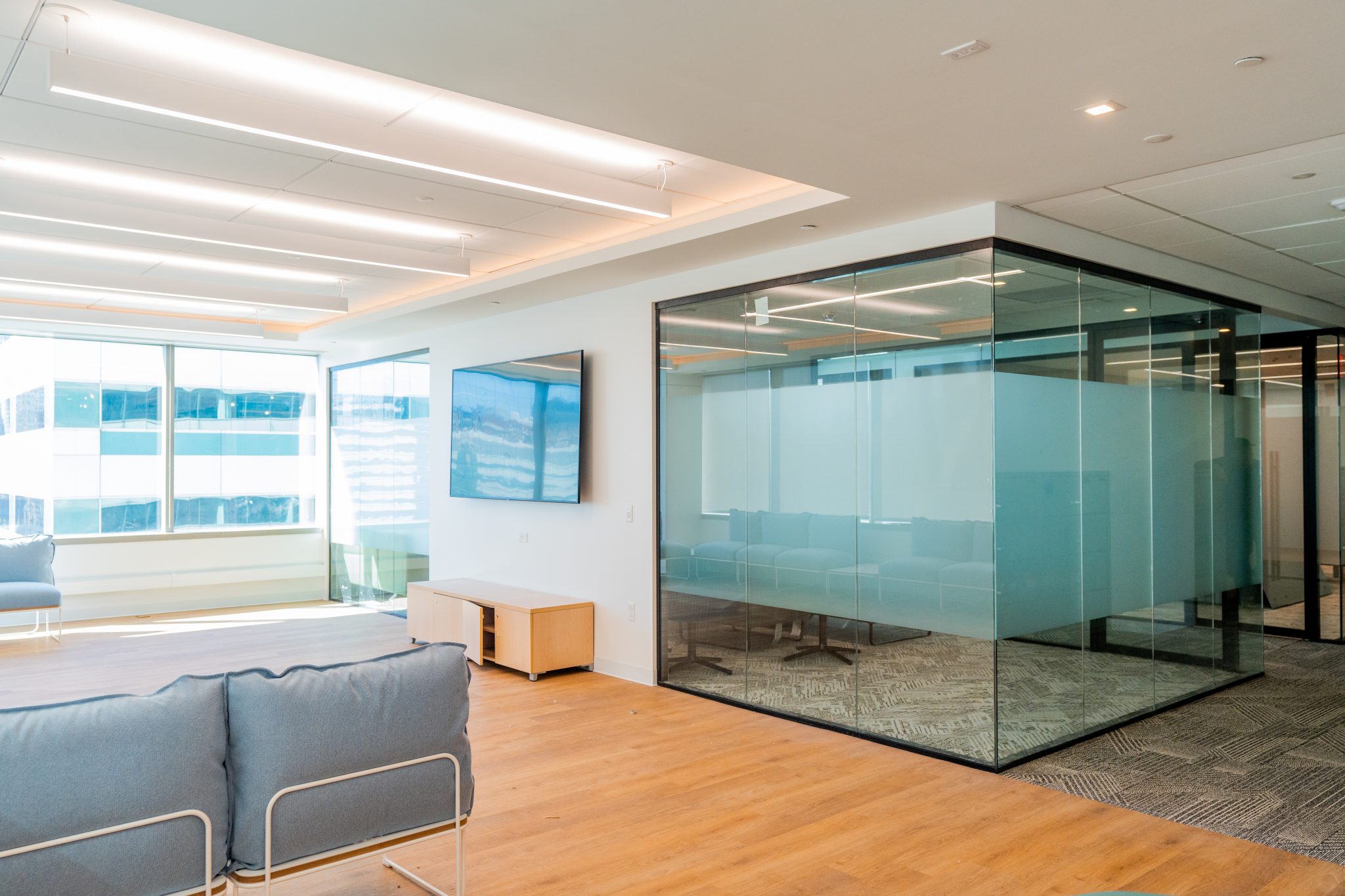 How MetroWall Glass Walls Transformed Newport Tower Project